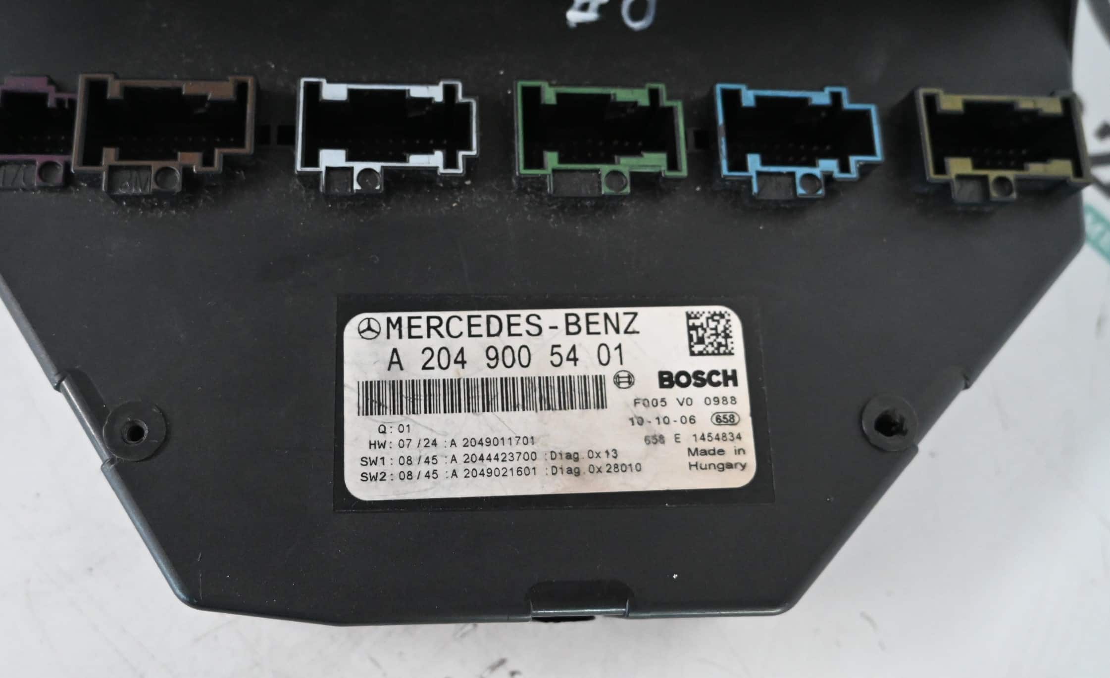 A 204 900 54 01 Caja de fusibles Sistema eléctrico central SAM / SRB ...