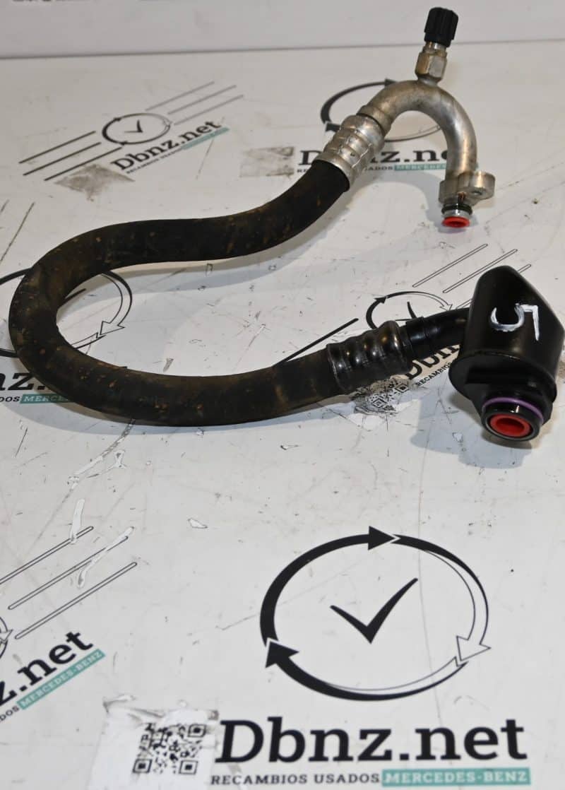 A 111 230 67 56 Tubería de aspiración acondicionador de aire Clase C ...