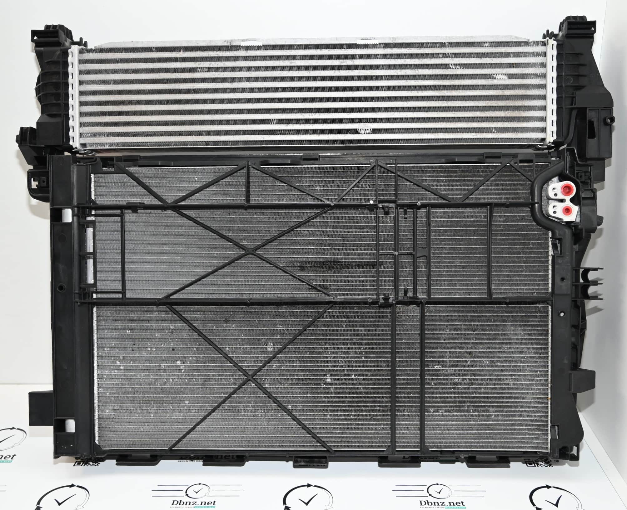 A 447 501 05 01 Conjunto de radiadores Clase VITO W447 - DBNZ.NET